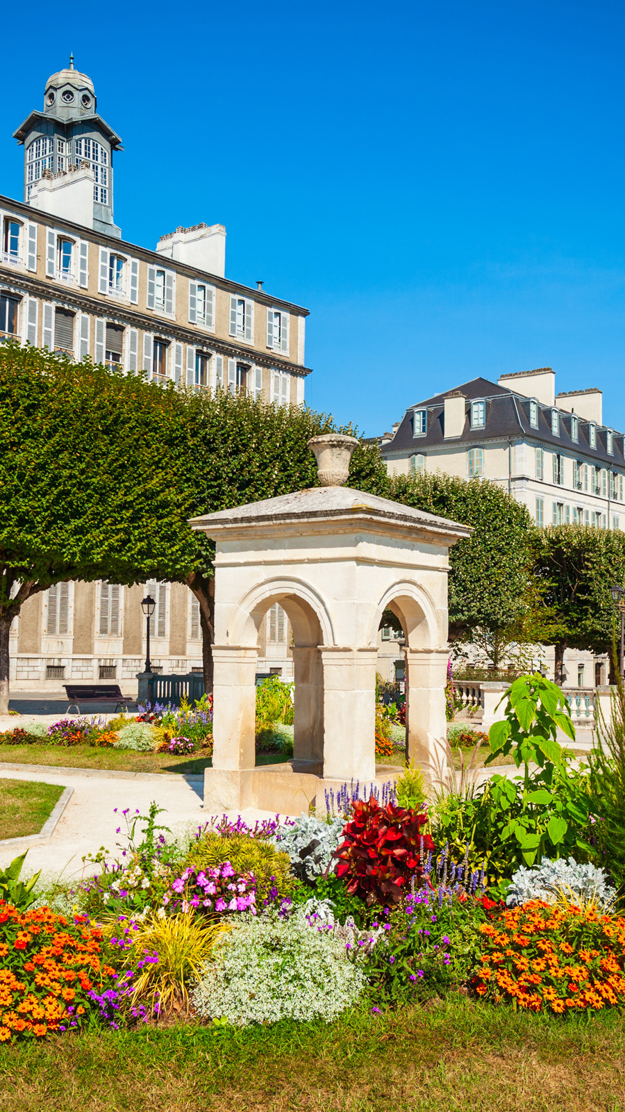 Experience Pau - Tripmasters Travel